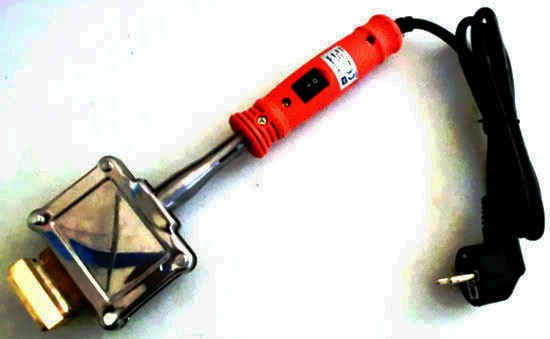 Timbro a fuoco od a caldo per legno, pelle ed usi vari.