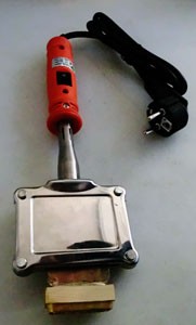 Timbro a fuoco od a caldo per legno, pelle ed usi vari.